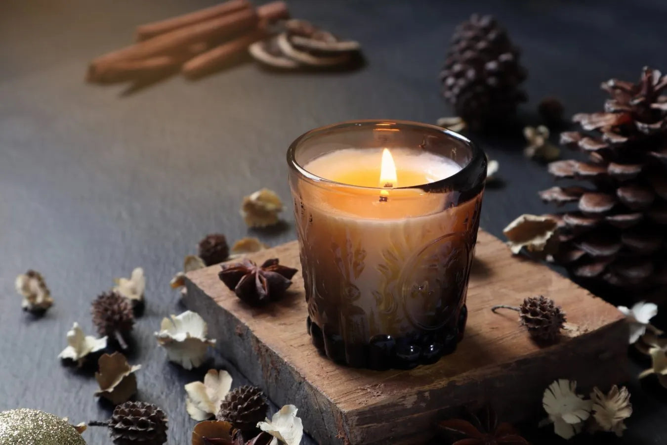 The Ultimate Guide to Aromatherapy Candle: Benefits, Uses, and How to ...